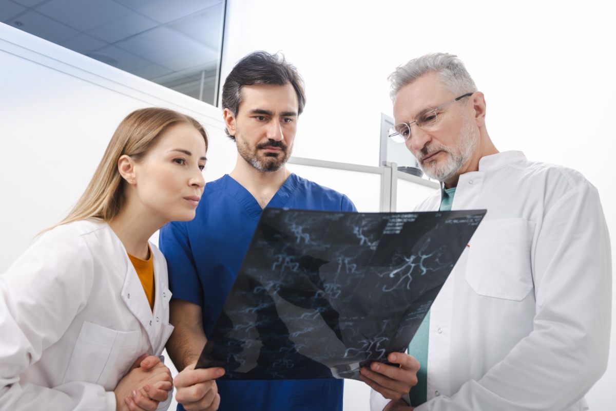 Vertij: cauze, simptome, optiuni de tratament | Alpha Clinic